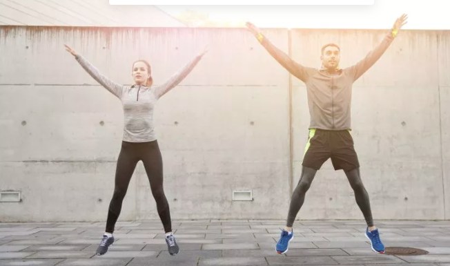 8 Effective Slimming Exercises: Outdoor Circuit Workout - FitnessHub 24