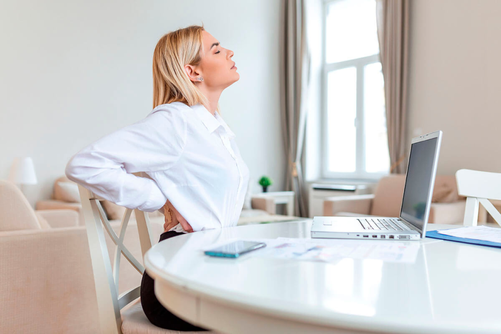 Sedentary work and fitness. How to increase activity? - FitnessHub 24
